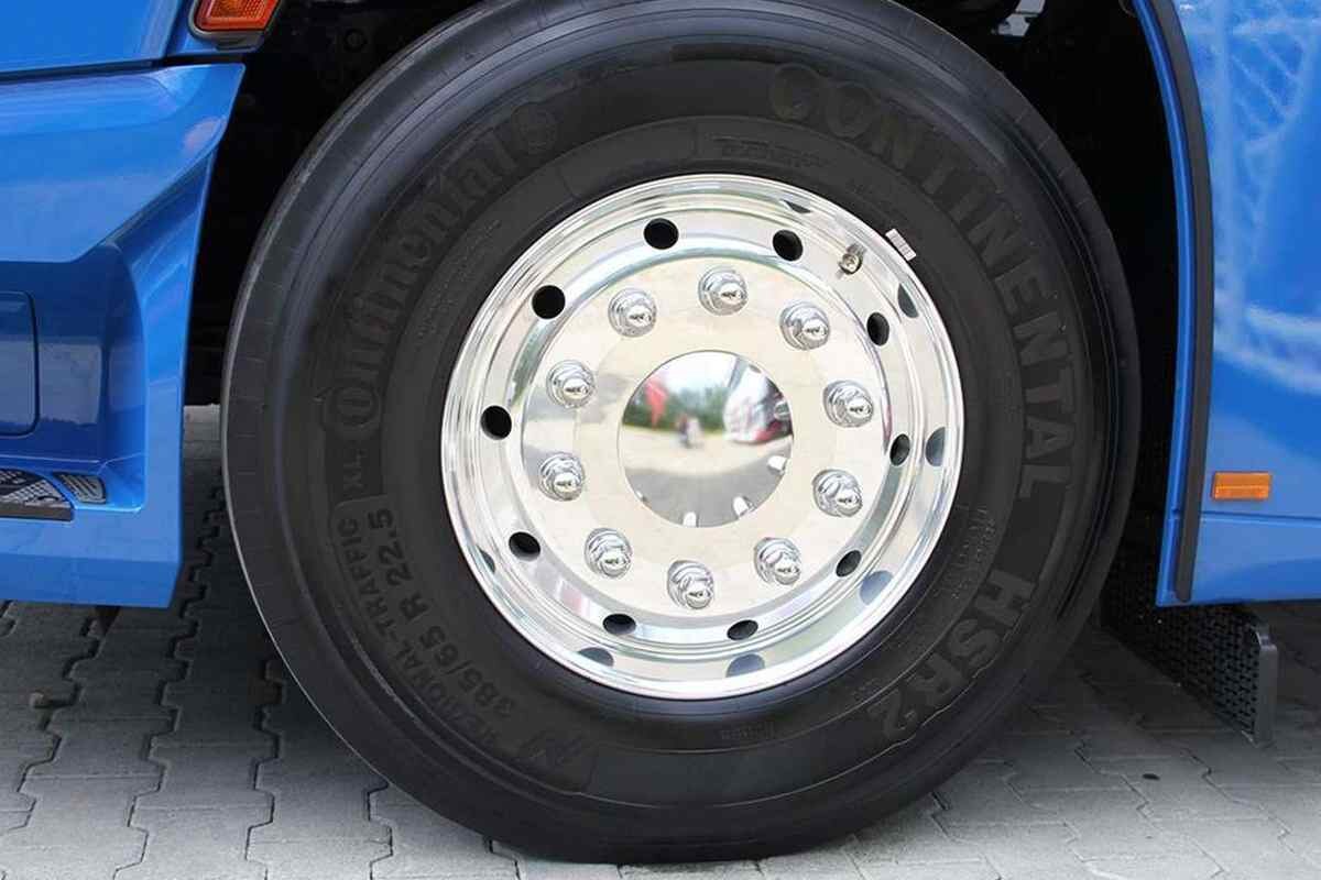 Truck 10-hole stainless steel truck hub cover for 22.5 inch rims high gloss
